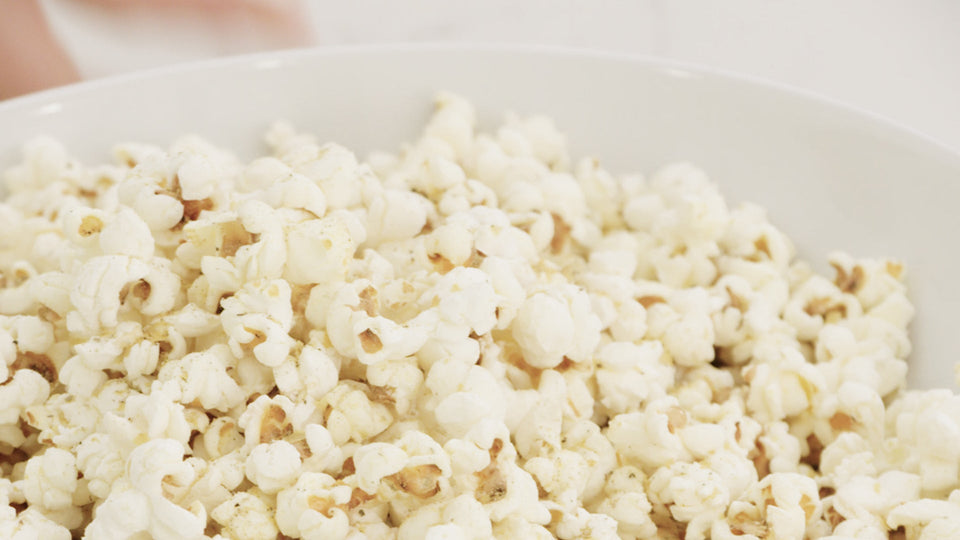 How To Make Popcorn On The Stove – HexClad Cookware Canada