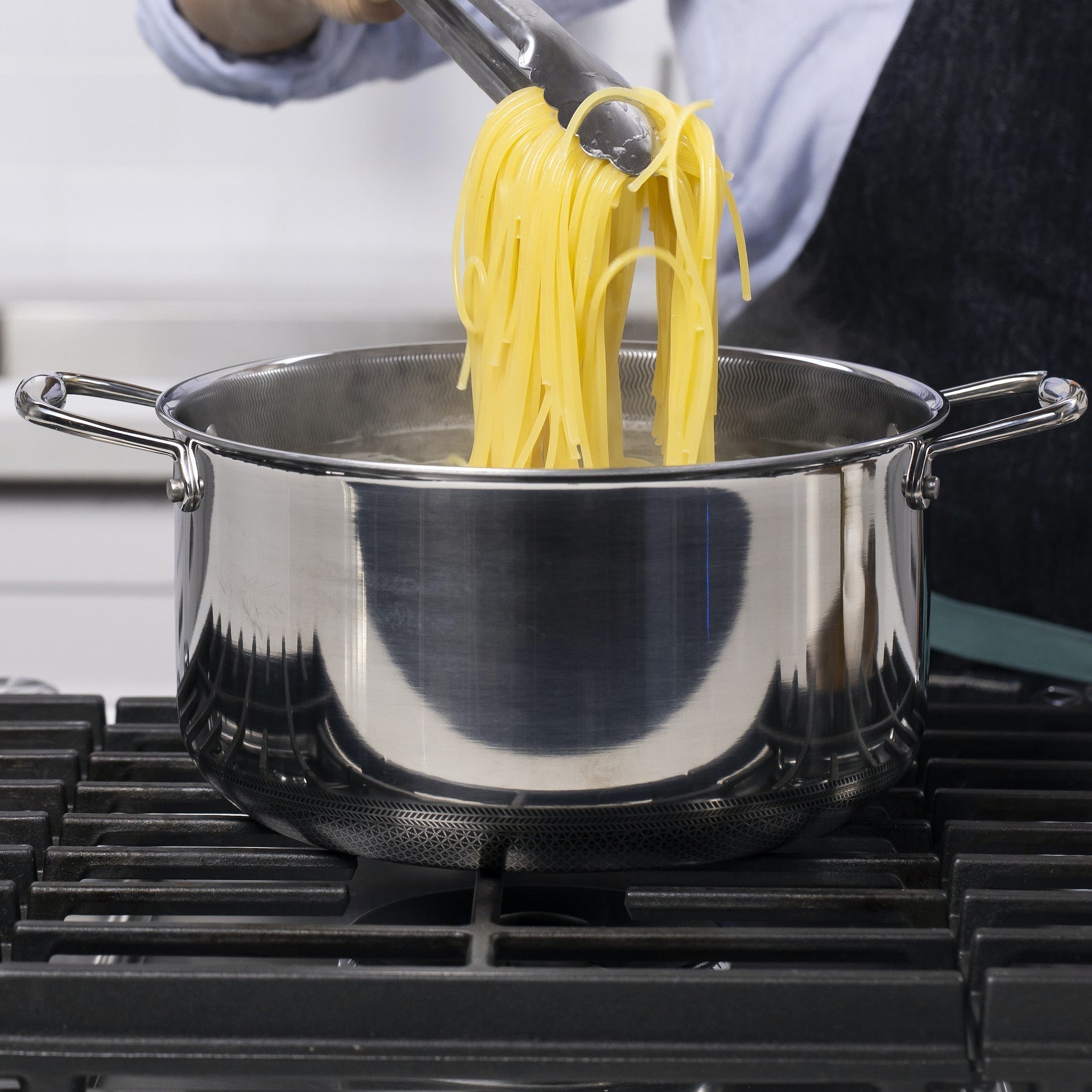 12 Piece Cookware Set With Lids | HexClad – HexClad Cookware Canada